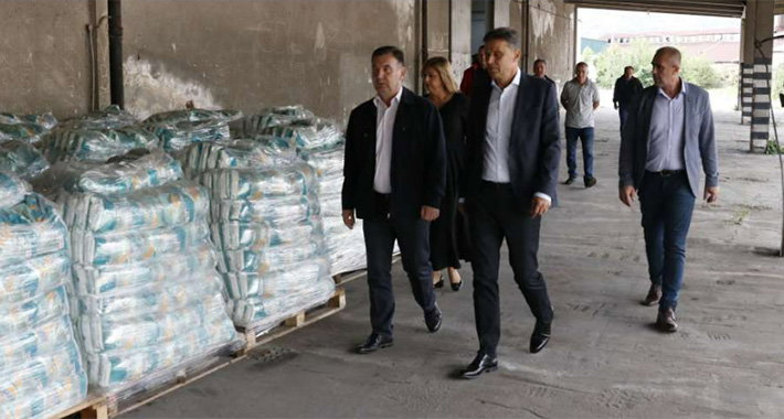 Novalić tvrdi da je iz robnih rezervi počela podjela pomoći za 17.000 ...