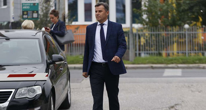 Novalić dobio podršku birača dok mu se nastavlja suđenje u aferi ...
