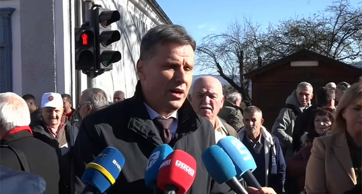 Novi gaf Fadila Novalića, građanima čestitao Dan nezavisnosti