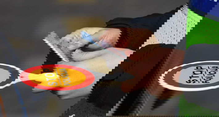 U kafiću na granici sa BiH dao 1.200 eura: Kupio vozačku dozvolu ...