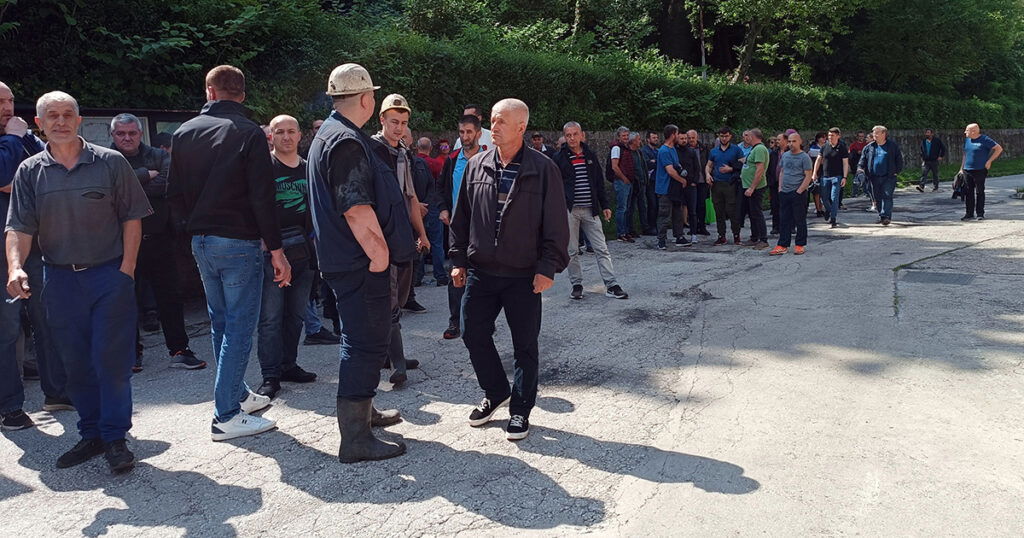 Zenički rudari još bez plaće, najavljuju proteste u Sarajevu: "Nema ...