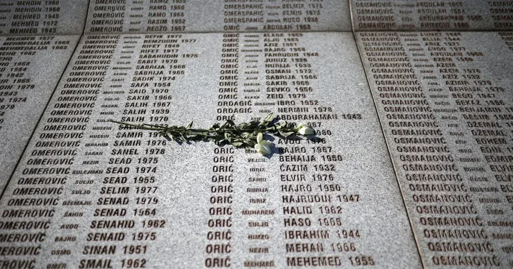 Memorijalni centar Potočari: Oštro protiv izmjena nastavnog plana u RS ...