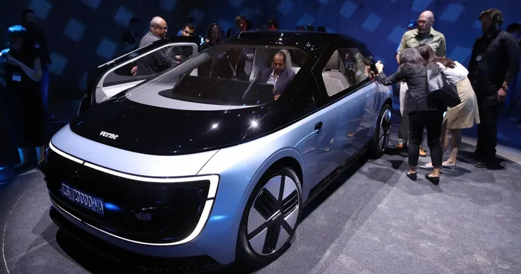 Rimac predstavio "vozilo budućnosti" - robotaksi koji ima dva mjesta.