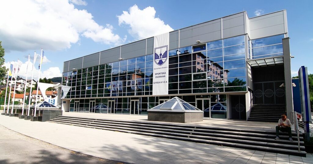 Krov dvorane Goran Čengić prokišnjava, popravka će koštati više od 500. ...