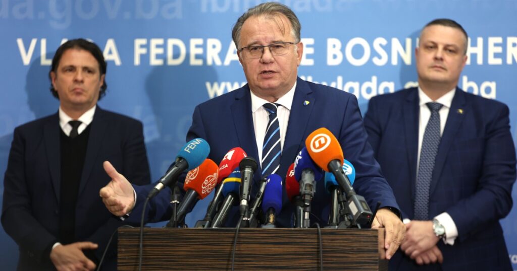Nikšić: Ne damo novac Federacije za pokrivanje duga separatista iz RS-a!