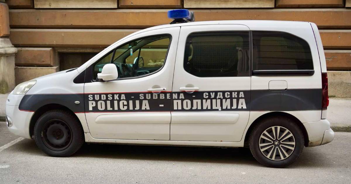 Teško povrijeđen sudski policajac prilikom izvršenja službenog zadatka