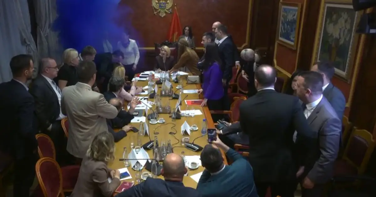 Dimna bomba u crnogorskom parlamentu: "Uvode diktaturu"