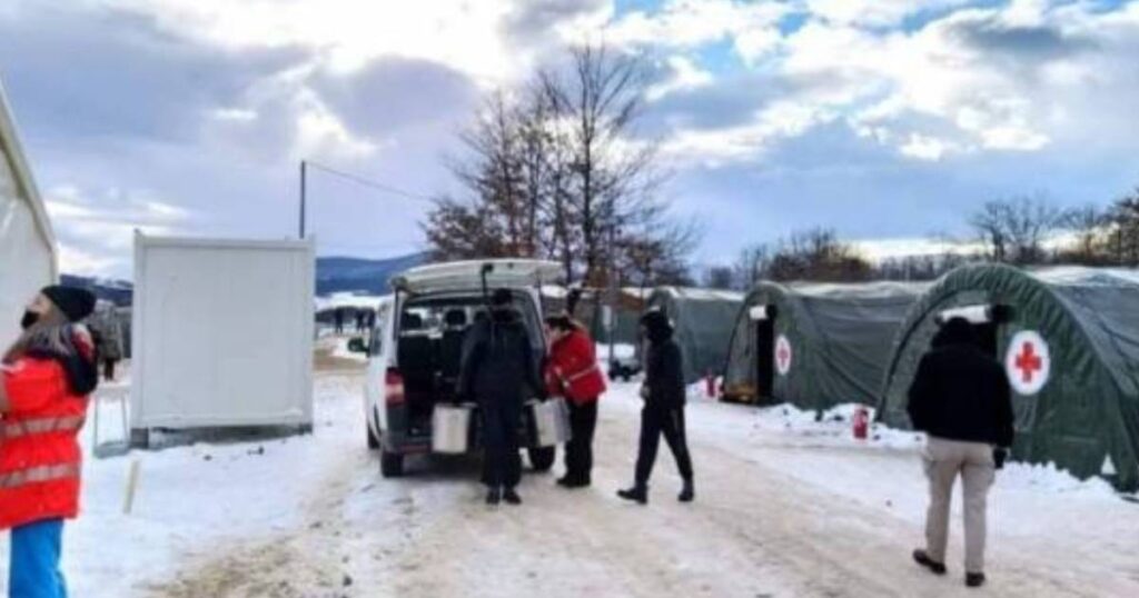 Zbog snježnih nepogoda i prekida električne energije iz kampa Lipa ...