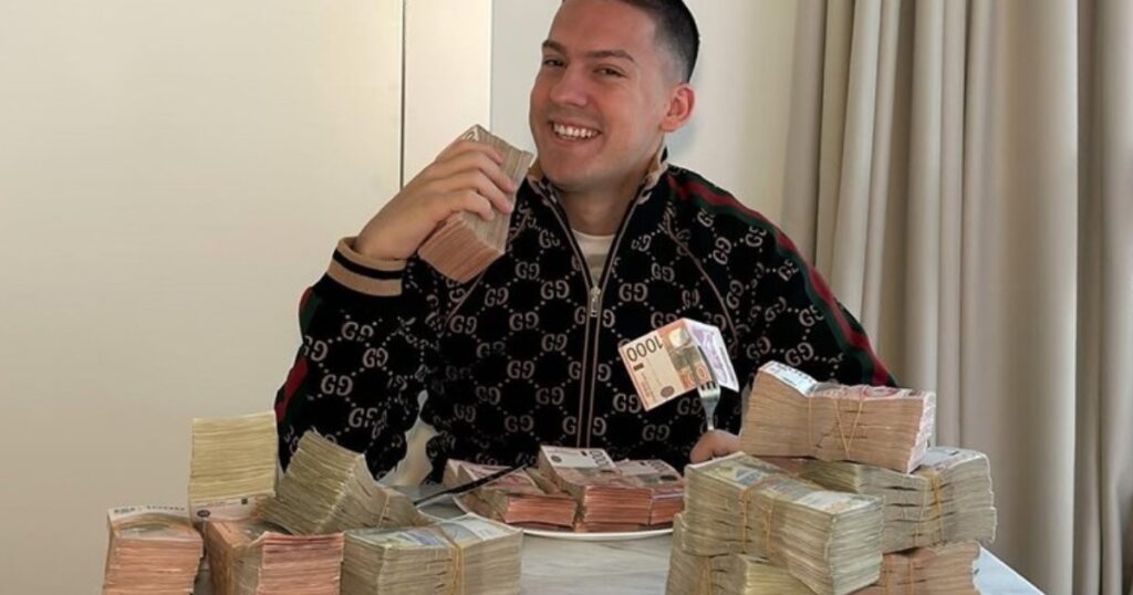 Nakon što su mu pogasili sve kanale, popularni youtuber iz Srbije mogao ...