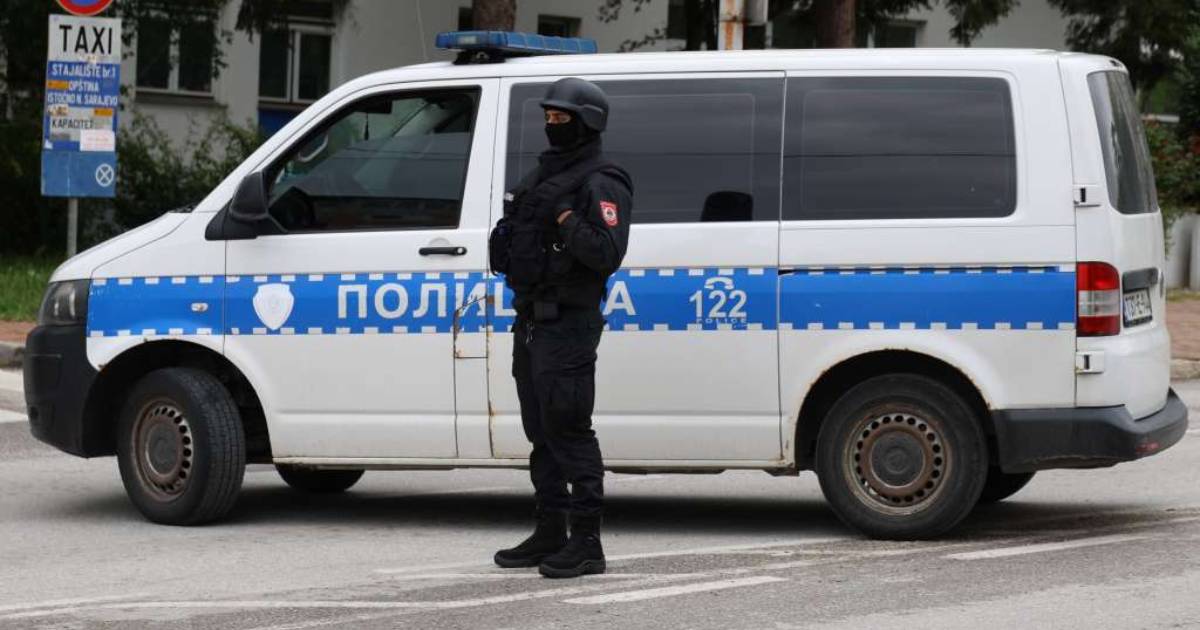 U toku velika policijska akcija, pretresa se na desetine lokacija