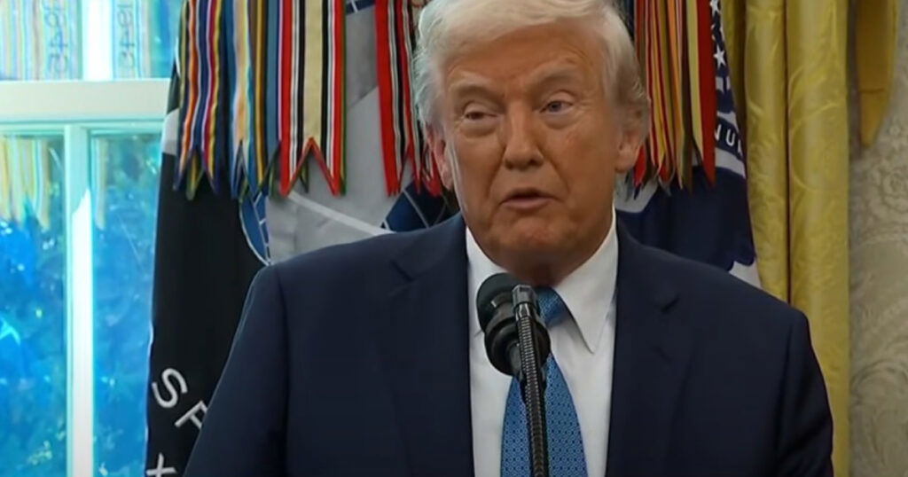 Američki obavještajci: Iran ne pravi nuklearno oružje. Trump: Ne zanima ...