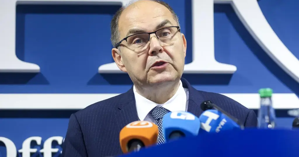 Schmidt donio dvije nove odluke, tiču se duga prema Viaductu i izbora ...