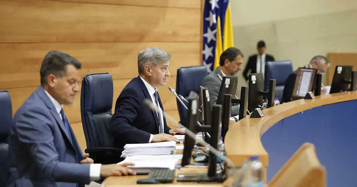 Hoće li Parlament BiH ipak spriječiti kupovinu "kumove zgrade" za 103,4 ...