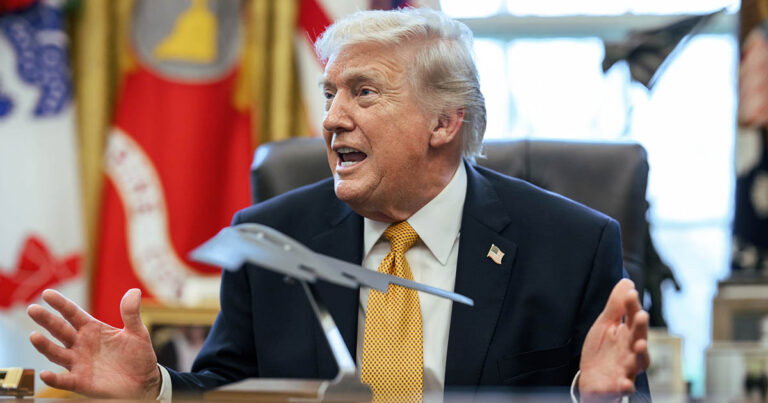 Trump: Nazvali su me iz NATO-a. Rekao sam im da se drže podalje