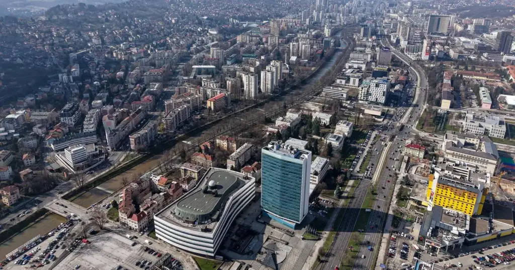 Simbol slobode i sjećanja: Sarajevo danas obilježava Dan grada ...